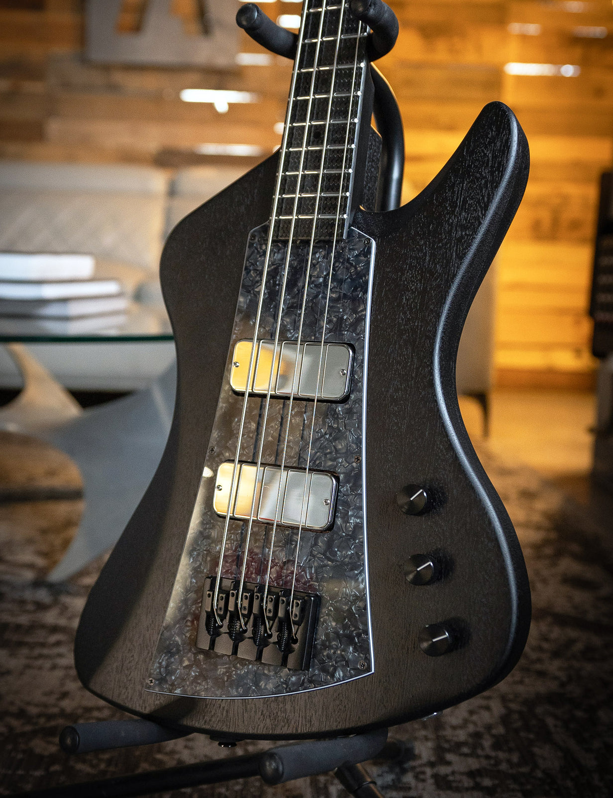 Helios Kevin Scott Signature Bass – Aluminati Guitars