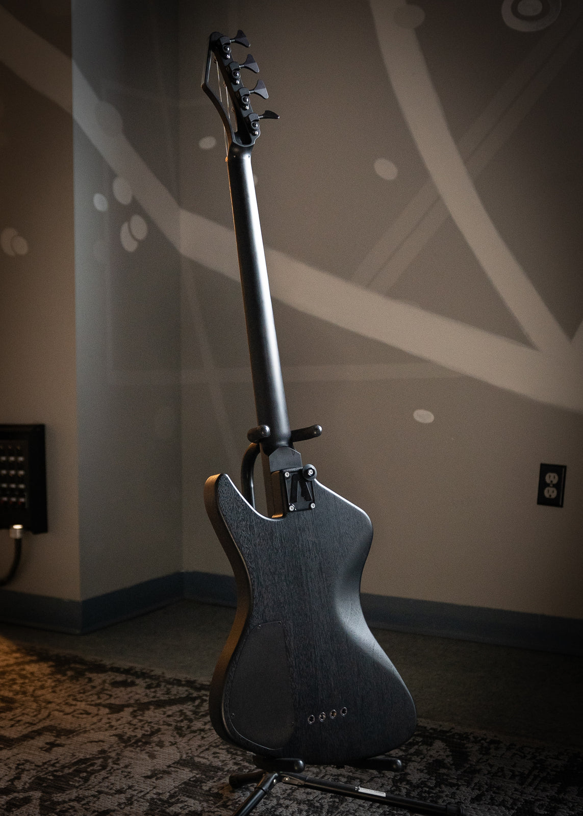Helios Kevin Scott Signature Bass – Aluminati Guitars